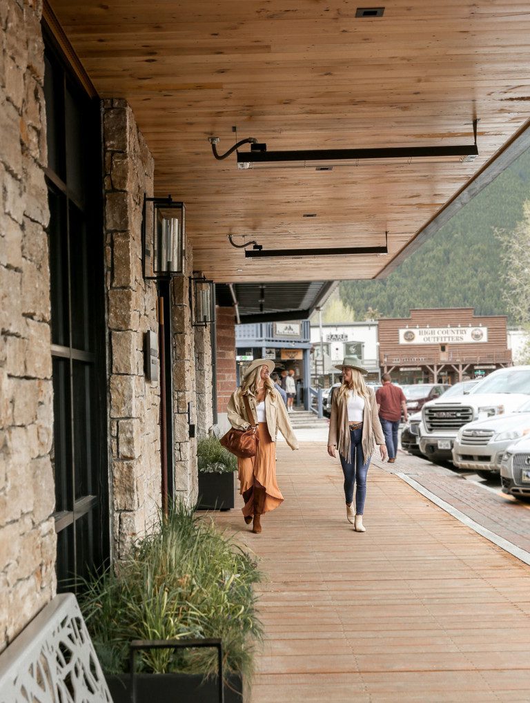 Jackson Town Square | Jackson Hole Activities | The Cloudveil